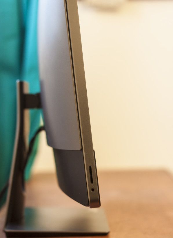 Dell Precision 5720 All-in-One, Daha Çok Eğlence ve Oyun Odaklı