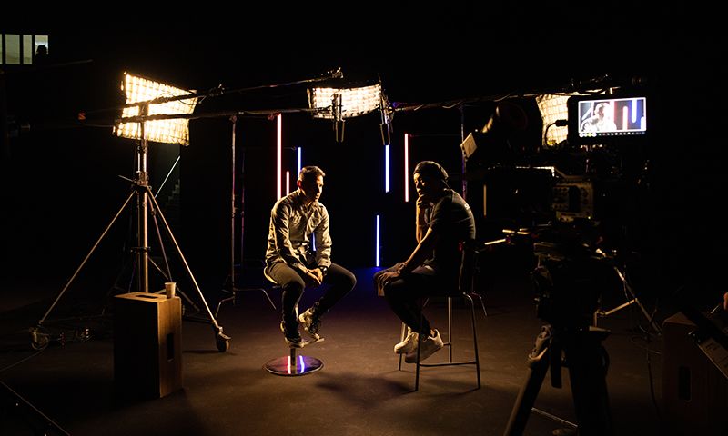 Ronaldinho, resmi NFT'si için SHIRTUM ile anlaştı! - TeknoTalk