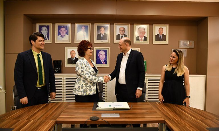 Hisar Okulları Coursera ile işbirliğine imza attı - TeknoTalk