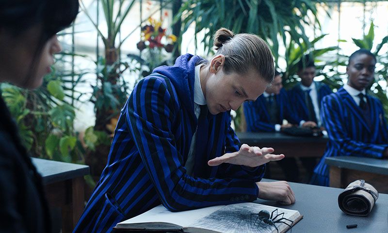 Netflix, Wednesday dizisinin resmi fragmanını paylaştı! - TeknoTalk