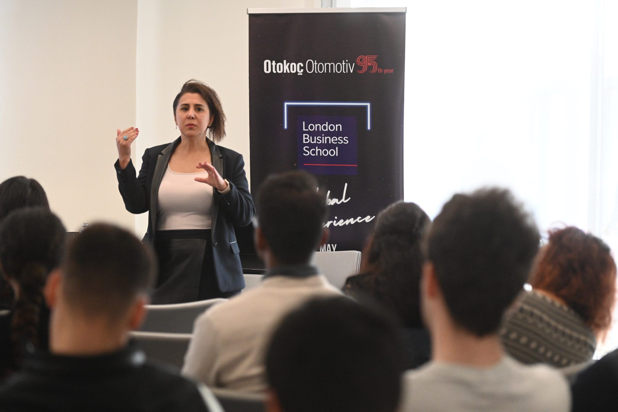 Otokoç Otomotiv'e London Business Schooll Ziyareti