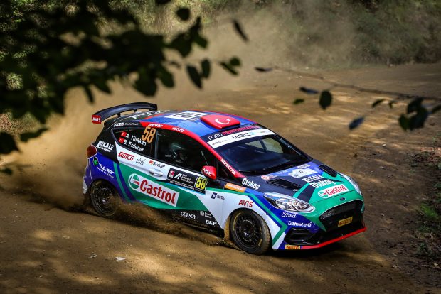100. Yıl Rallisi'nde Castrol Ford Team Türkiye, Cumhuriyet Coşkusunu ... 100. Yıl Rallisi'nde Castrol Ford Team Türkiye, Cumhuriyet Coşkusunu ...