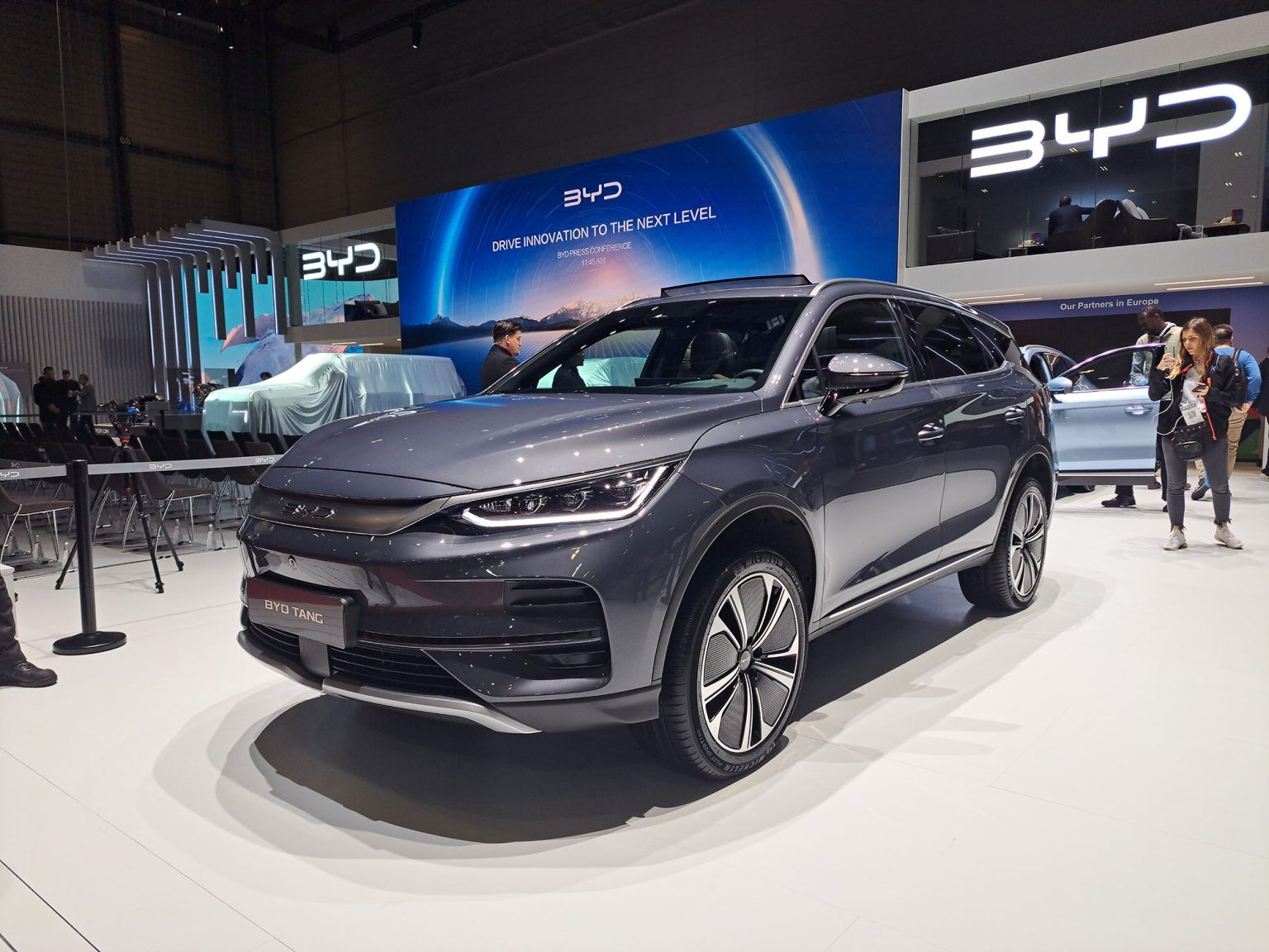 BYD Yüksek Teknolojiye Sahip Yenilikleriyle Cenevre’de Büyük Ses Getirdi